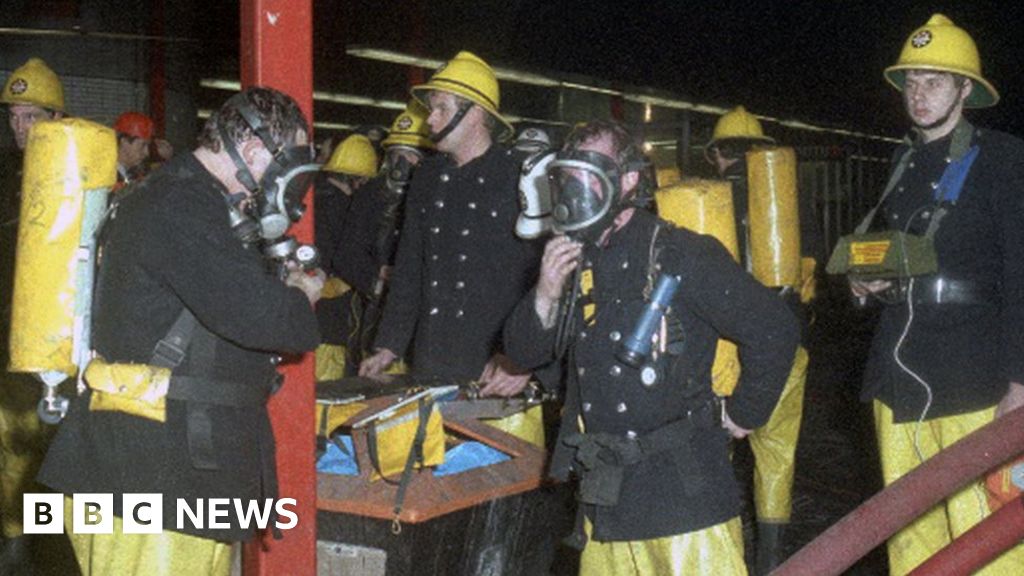 King's Cross fire: 'I was screaming in pain' - BBC News