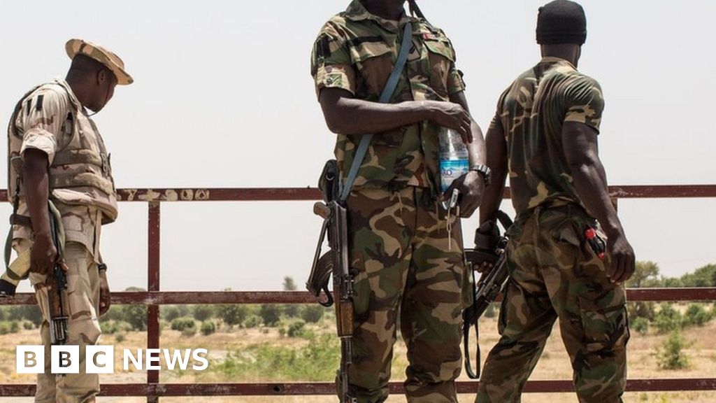 Nigeria to probe generals over arms fraud - BBC News