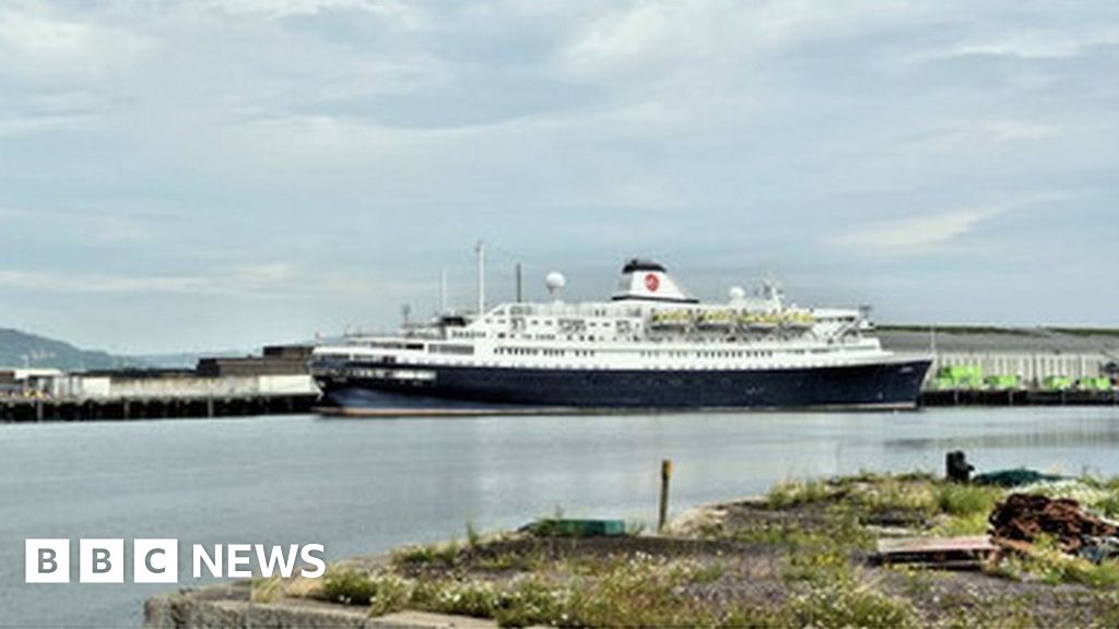 Astoria ship detained over crew welfare concerns - BBC News