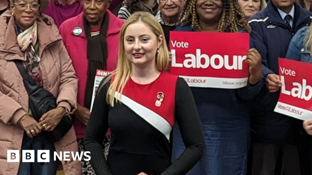 Wellingborough: Labour select candidate in Peter Bone's seat - BBC News