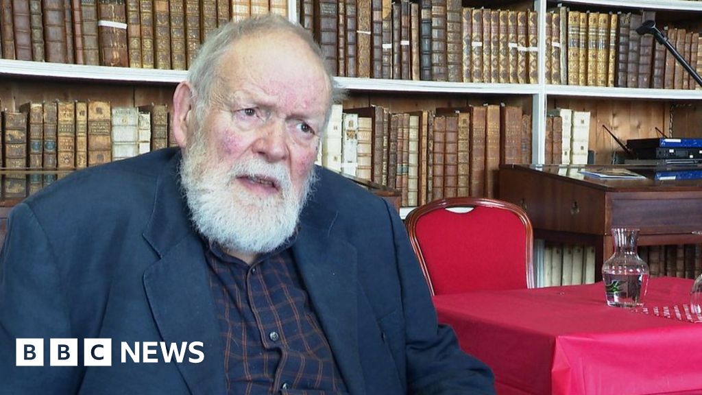 Michael Longley: Poet says literature should not be changed