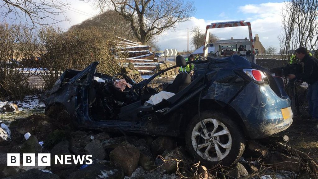 'Remarkable' escape for girl and man after lorry and car crash - BBC News