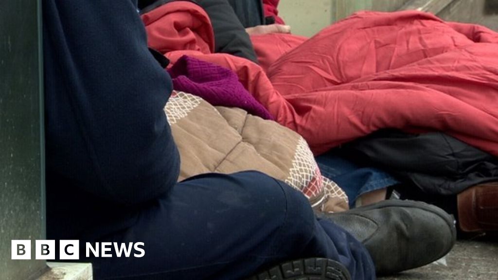 Belfast Lord Mayor calls emergency meeting to combat homelessness - BBC ...