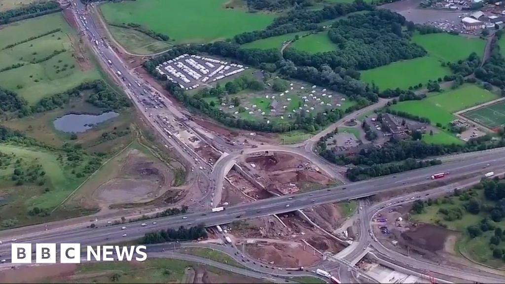 Delays warning over Raith roundabout resurfacing work - BBC News