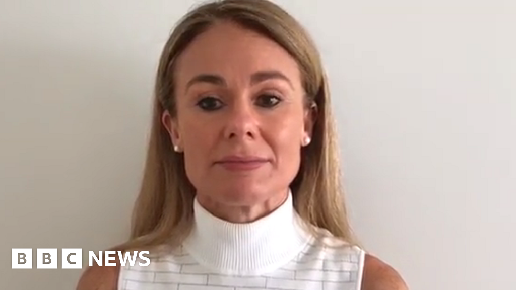 Author Libby Weaver apologises over 'mongolism' in book - BBC News