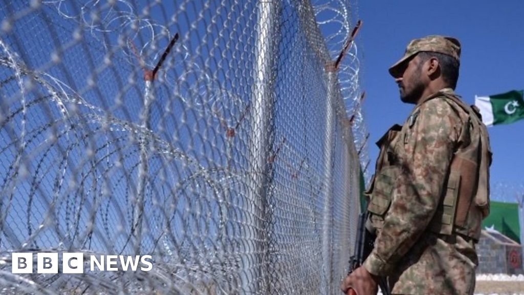 Pakistan is building a barrier on its border with Afghanistan, despite ...