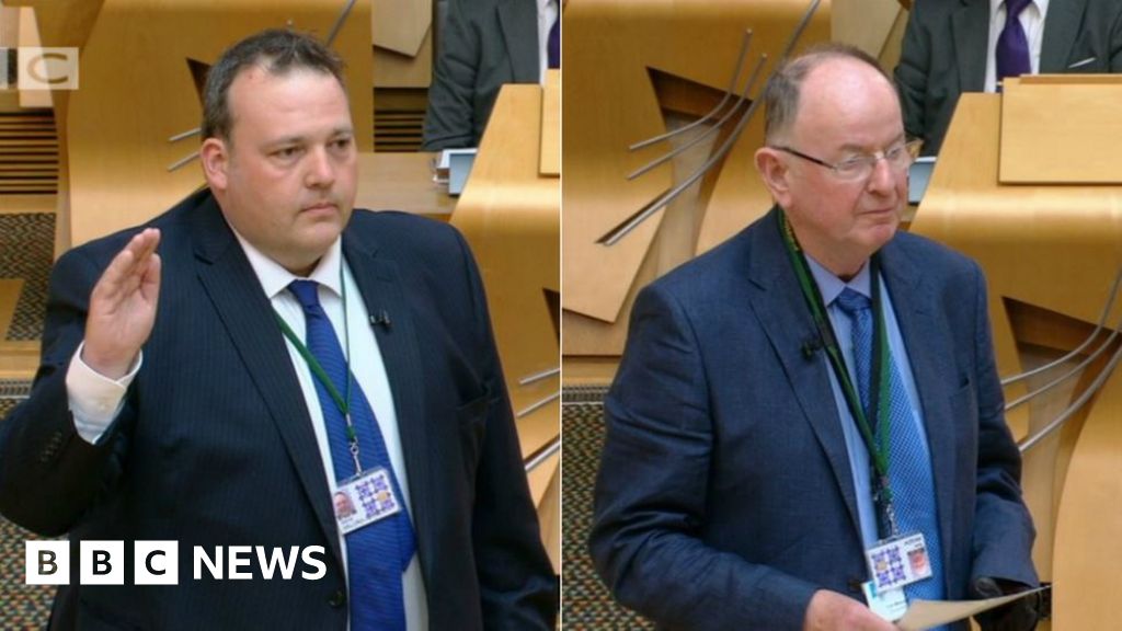 Two new Conservative MSPs sworn in at Holyrood - BBC News