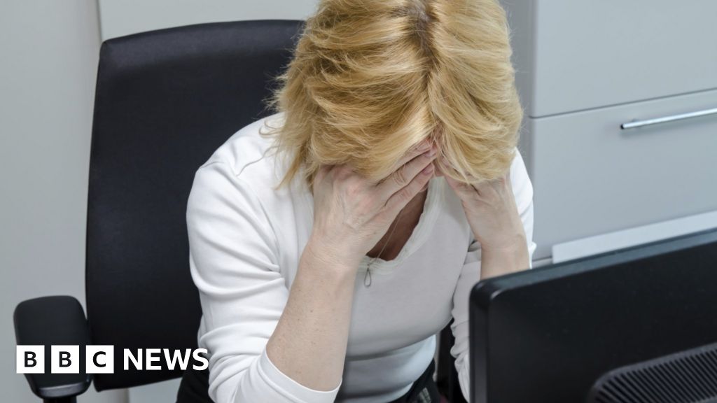 Workplace bullying on the rise in UK, says Acas - BBC News