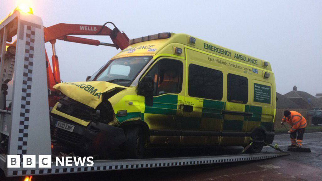 Five taken to hospital after Lincolnshire ambulance crash - BBC News