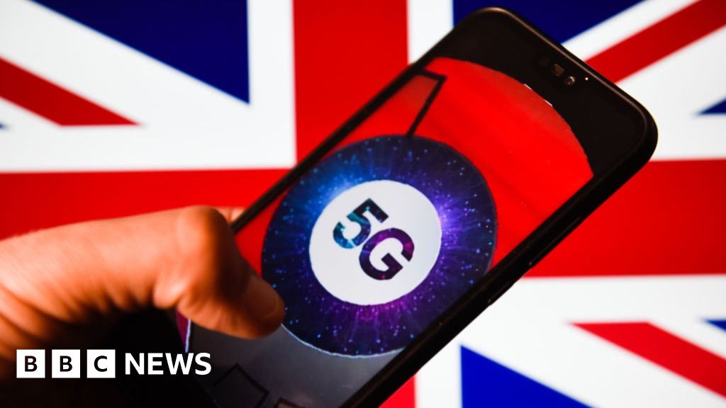 O2 to launch 5G network in UK in October - BBC News