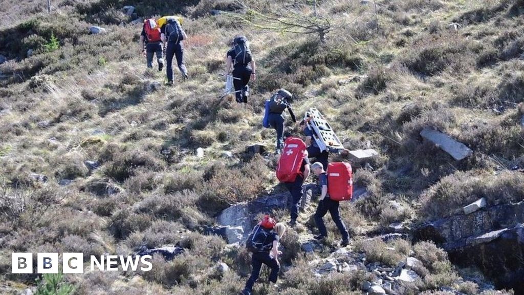 Mourne Mountain Rescue Team: The volunteers saving lives - BBC News