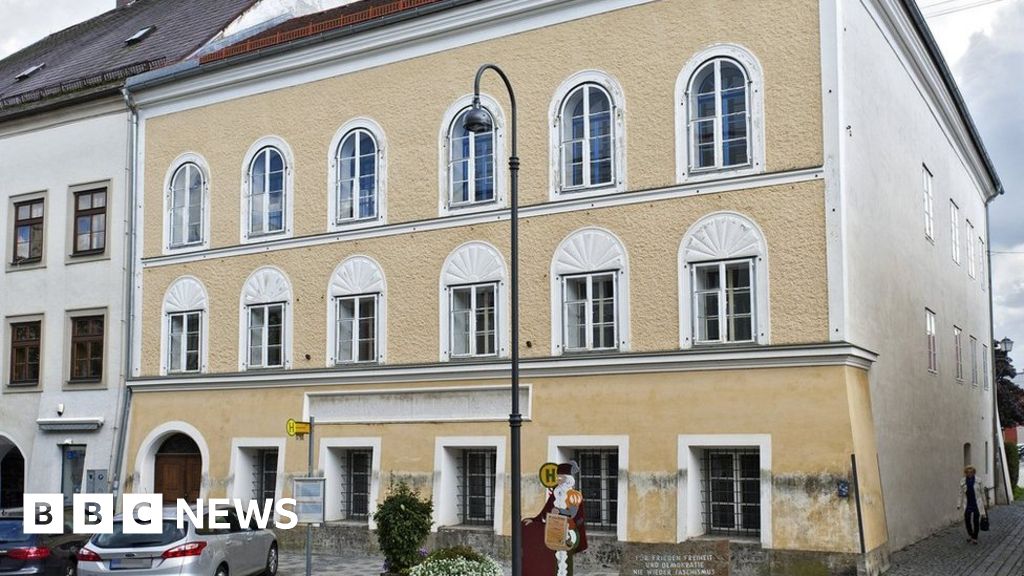 Austria plans to seize house where Hitler was born - BBC News