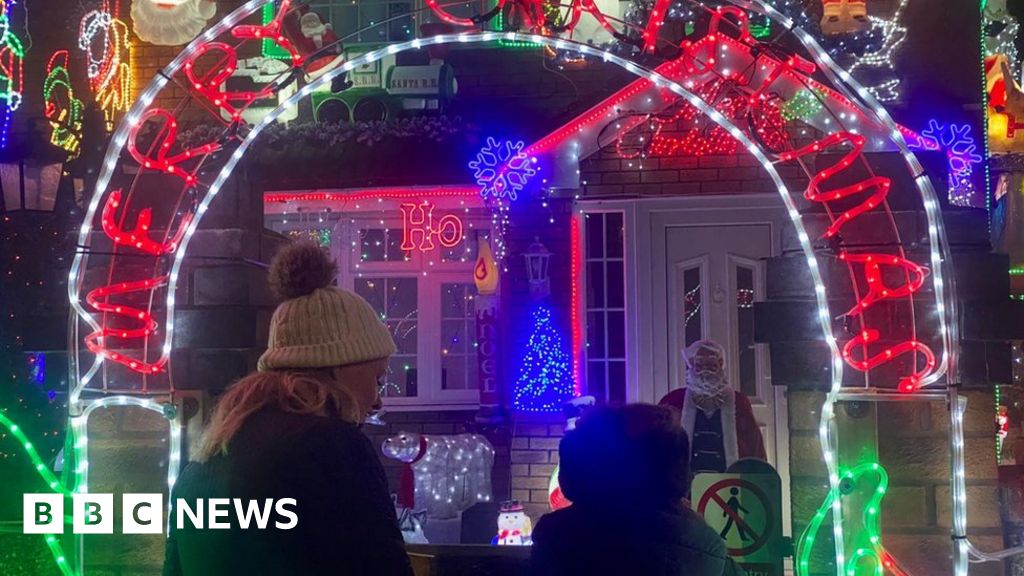 Bristol Christmas lights family set £100k charity target