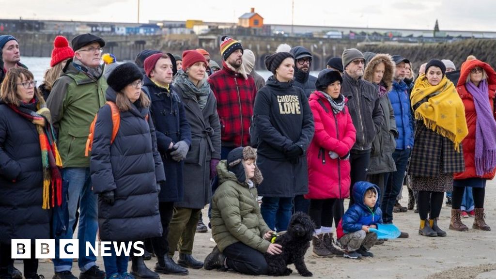 Folkestone protest: Channel migrant deaths spark safe routes demo - BBC ...