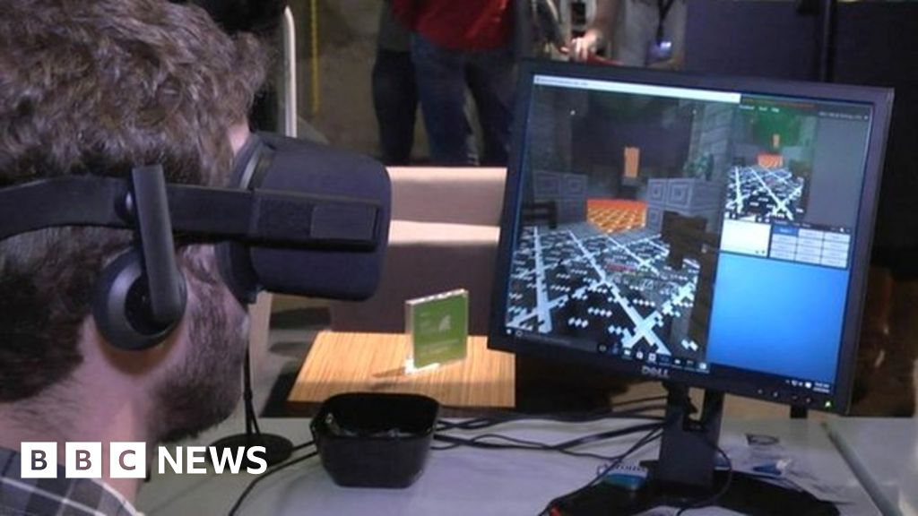 First look at virtual reality Minecraft at Xbox showcase - BBC News