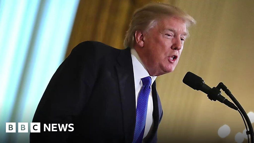 Russia probe: Trump 'looking forward' to FBI interview