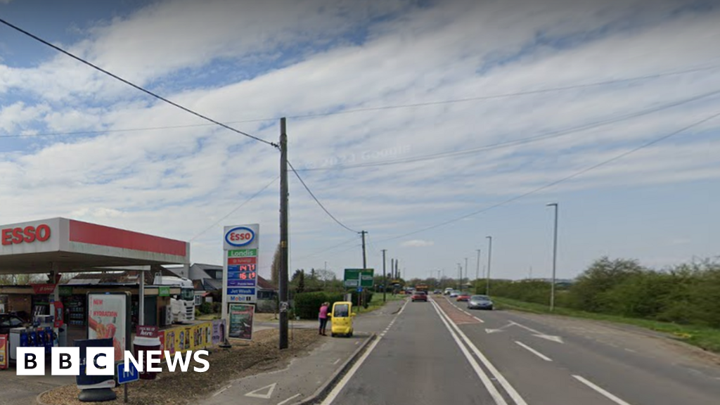 Witcham Toll crash: Dangerous driving arrest after biker dies - BBC News