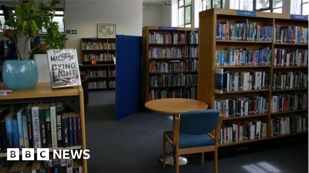 Libraries: More people in NI using facilities says DCAL - BBC News