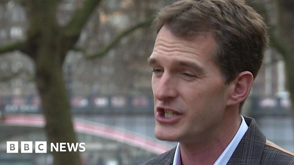 Historian Dan Snow on More United crowdfunding movement - BBC News