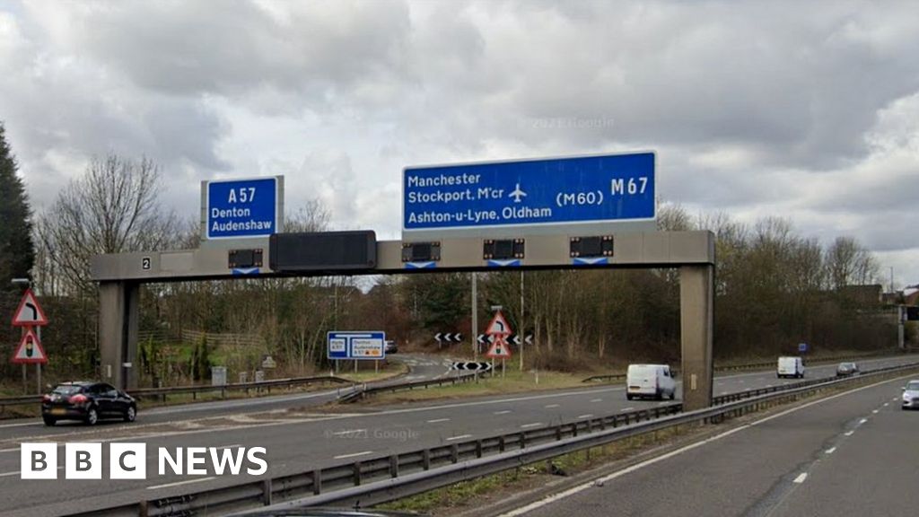 M67 death: Police car and other vehicles hit body on motorway
