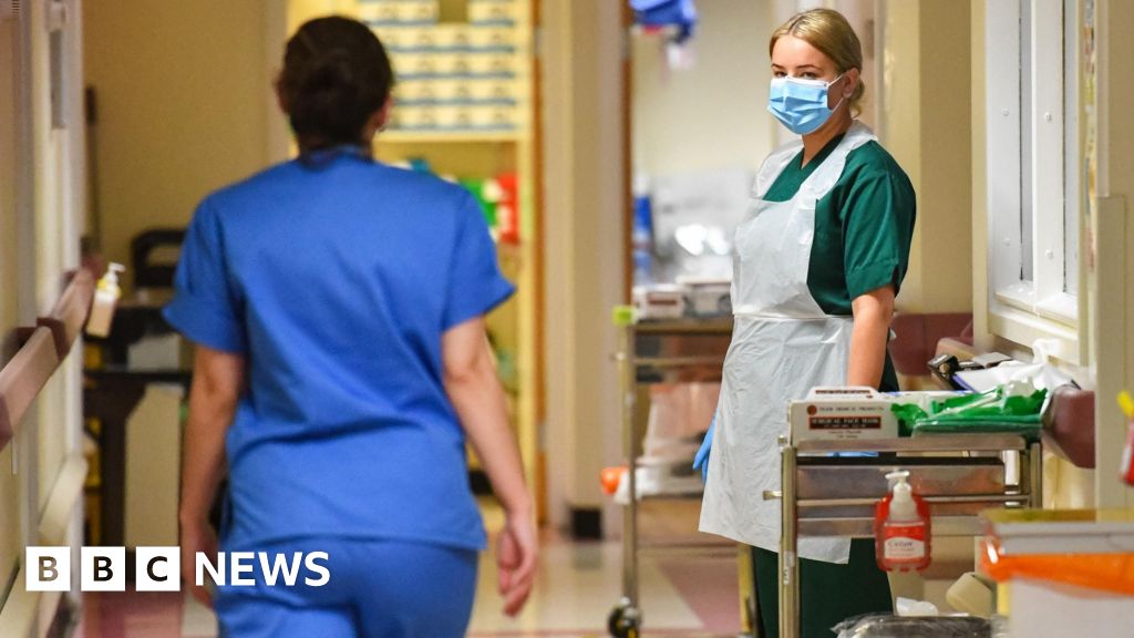 Covid inquiry: Health expert astonished at lack of Covid urgency