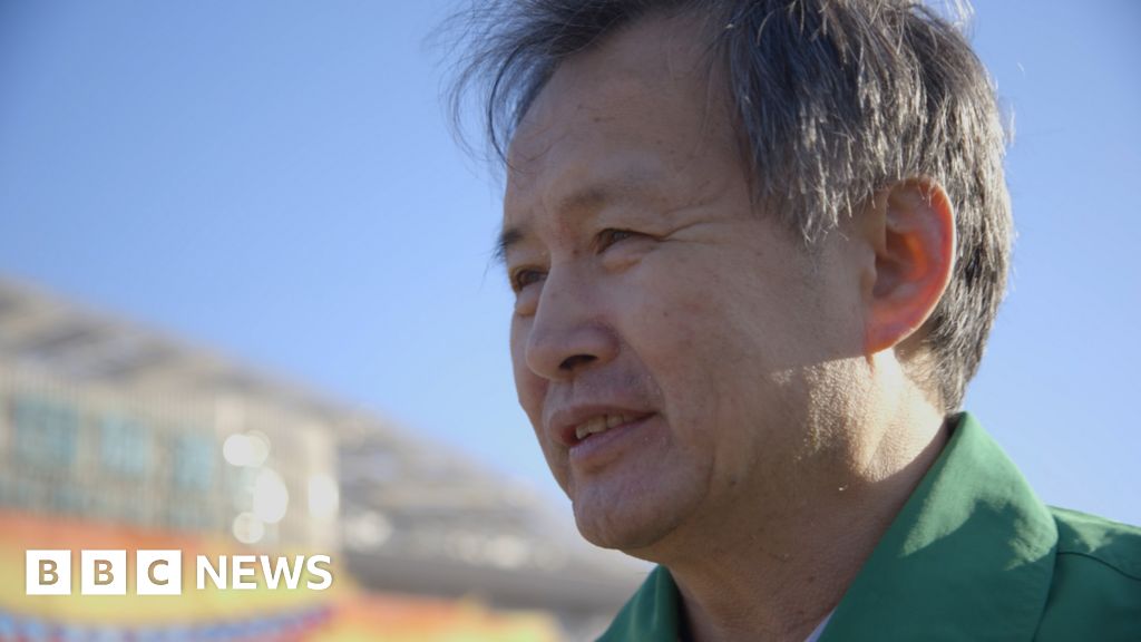 The 'sun king' who built a solar city in China - BBC News