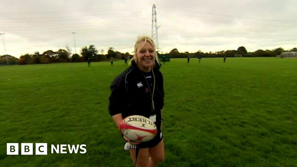 The PE teacher travelling across-country to achieve her dreams - BBC News