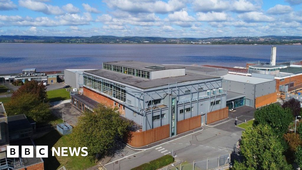 New nuclear future for Berkeley nuclear power station site - BBC News