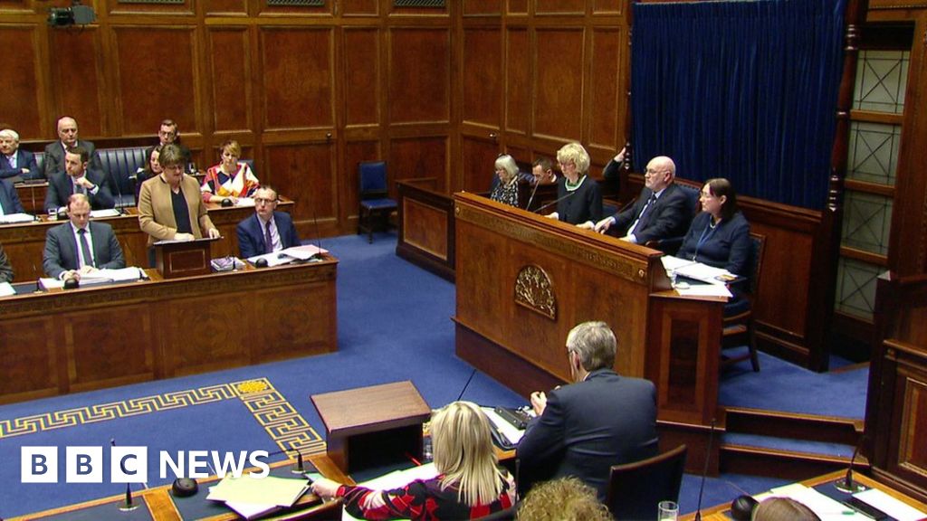 Brexit: NI Assembly votes to withhold Brexit bill consent - BBC News