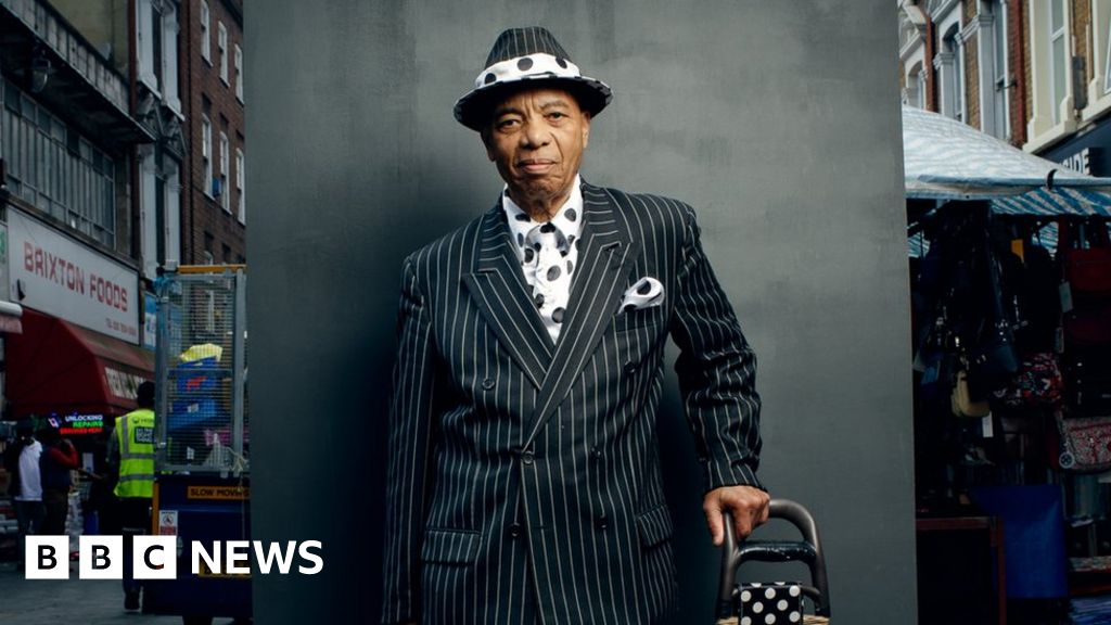 Brixton portraits celebrate life and soul of the street - BBC News