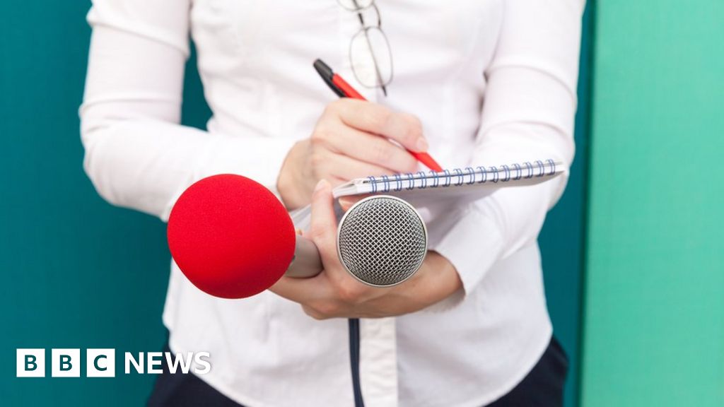 Is the reporter an endangered species? - BBC News