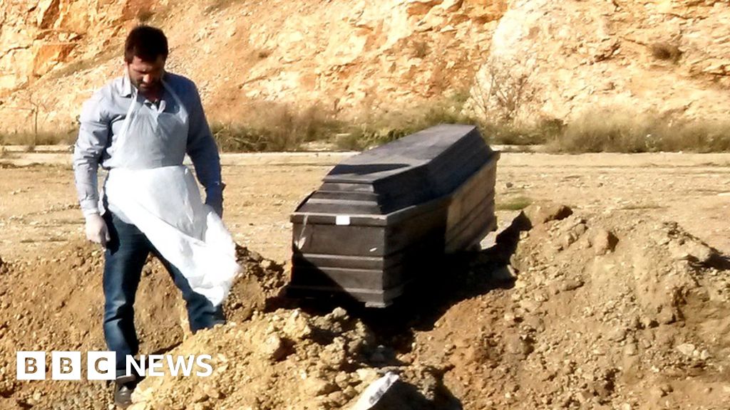 Why Greeks are exhuming their parents - BBC News