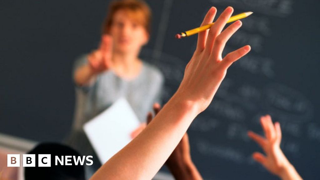 Children in care doing better in GCSE exams - BBC News