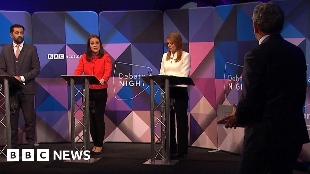 SNP leader hopefuls say independence possible by 2028 - BBC News