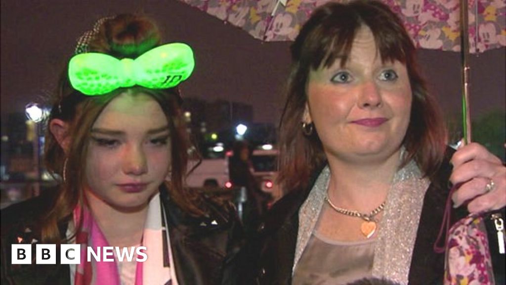 1D fans 'devastated' as concert cancelled at last minute - BBC News