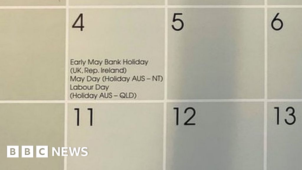 One million calendars 'wrong due to bank holiday change' - BBC News