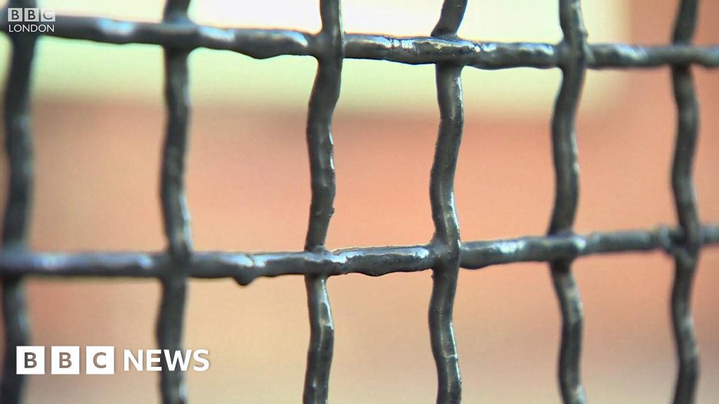 Campaign launched to save WW2 'stretcher fences'