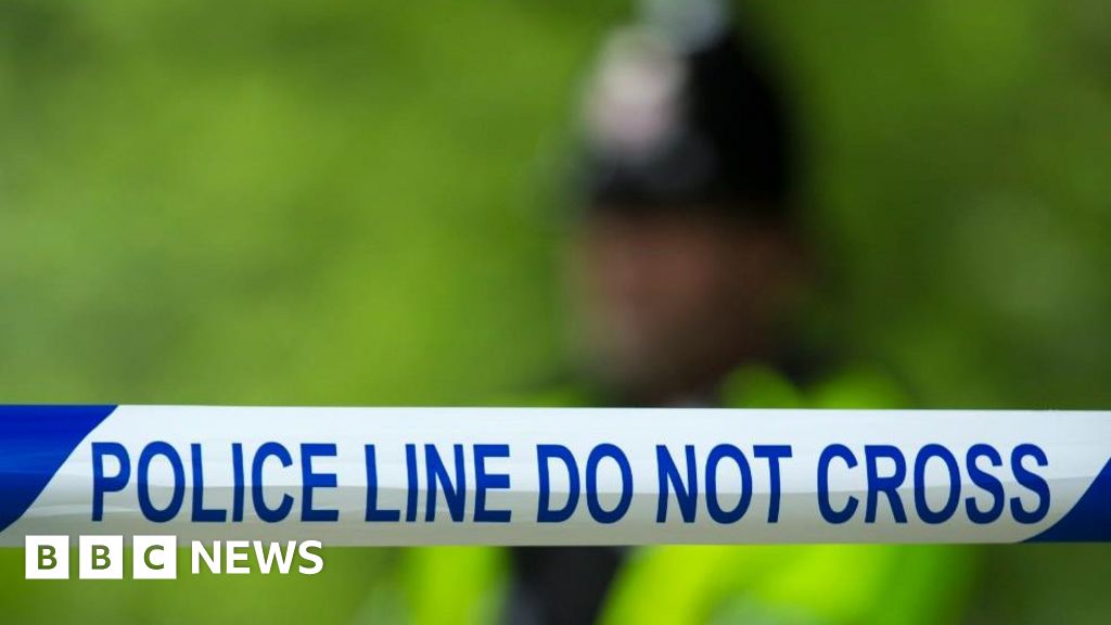 Failsworth knife attack: Five teenagers held after boy, 17, slashed ...