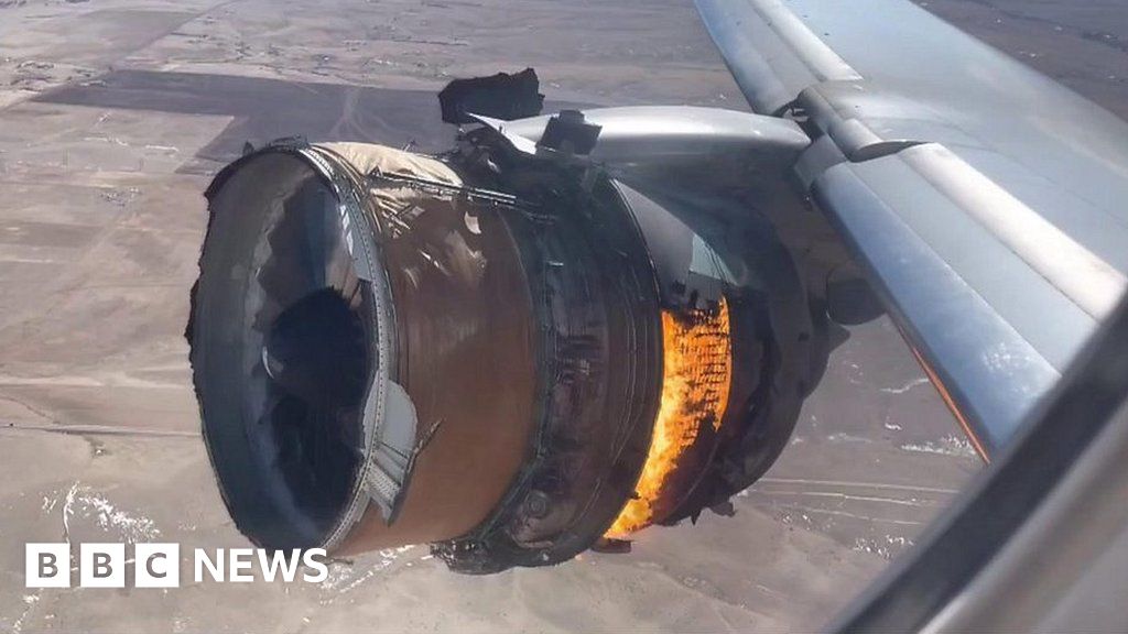 US plane engine fire: 'I just knew something was wrong'