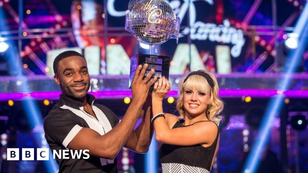 Strictly final: The family party to end all parties - BBC News