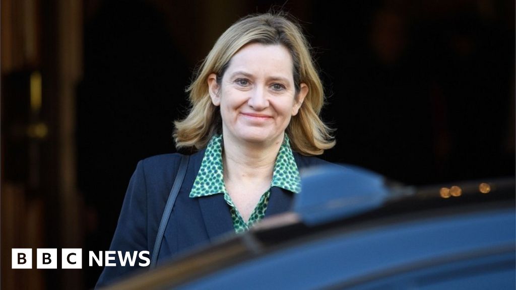 Amber Rudd rejects SNP immigration devolution calls - BBC News