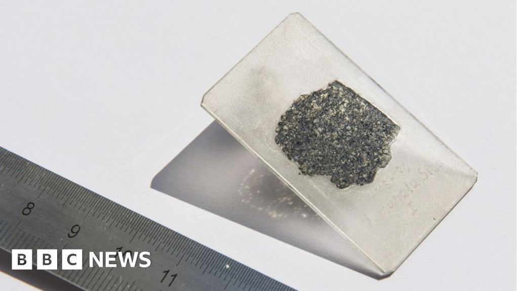 Meteorite diamonds 'came from lost planet' - BBC News