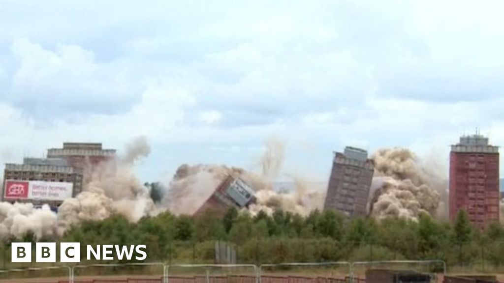 Exclusion zone lifted after Red Road flats demolition - BBC News