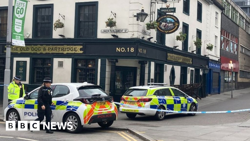 Man left seriously injured in Nottingham attack - BBC News