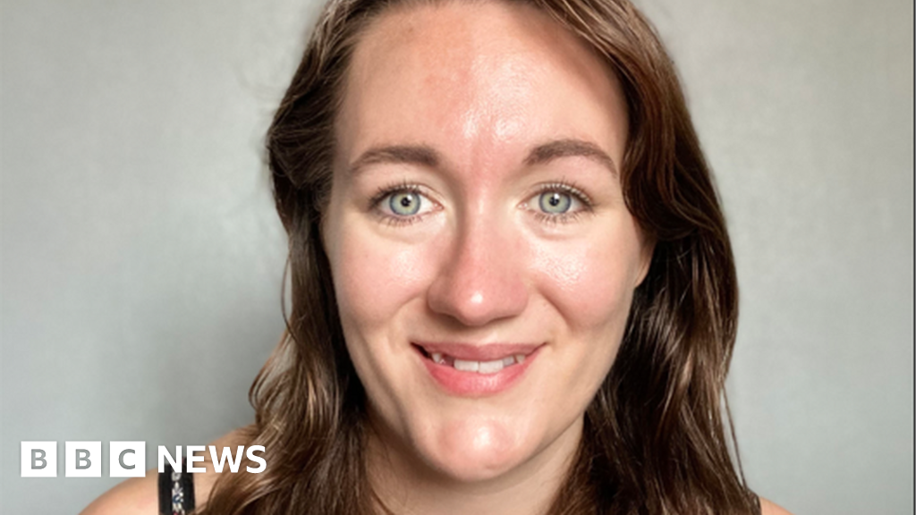 Gender pay gap bot 'keeps pressure on companies', co-founder says