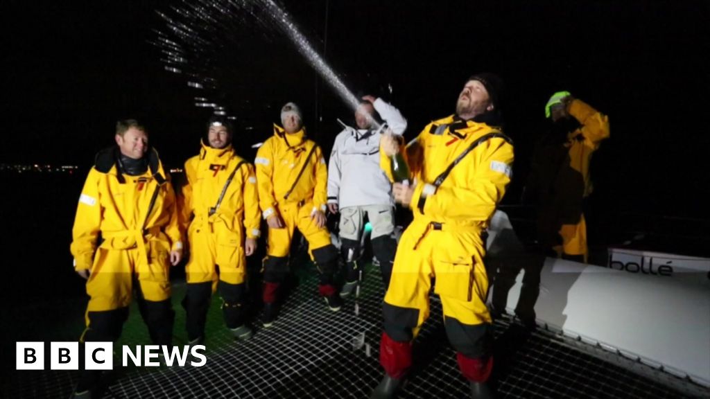 Devon skipper Brian Thompson claims Fastnet record - BBC News