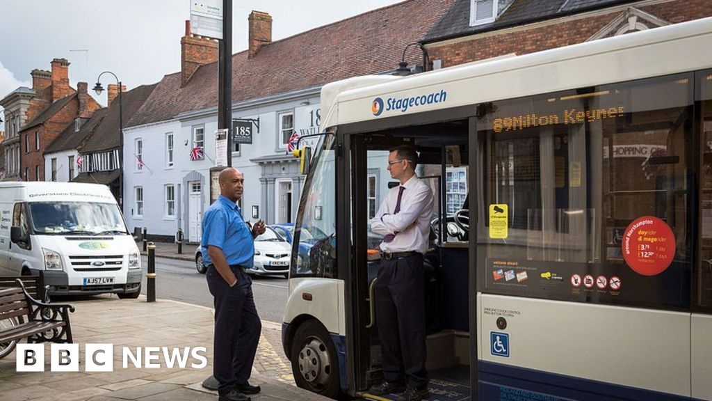 A5 Towcester relief road plan submitted to council - BBC News