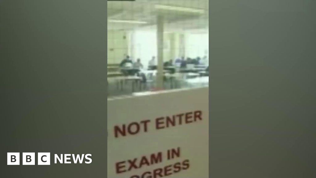 The things you see every A-level results day - BBC News