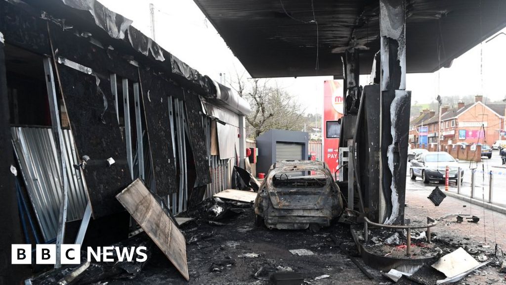 Belfast filling station arson attack 'unbelievably reckless' - BBC News