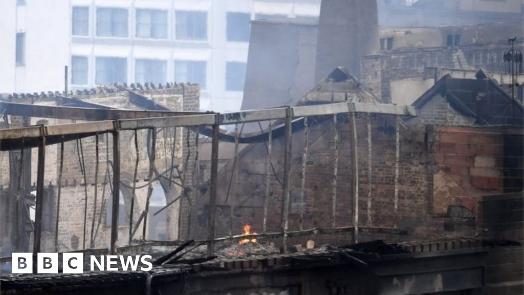 Glasgow fire: Building 'part of the fabric of the city' - BBC News